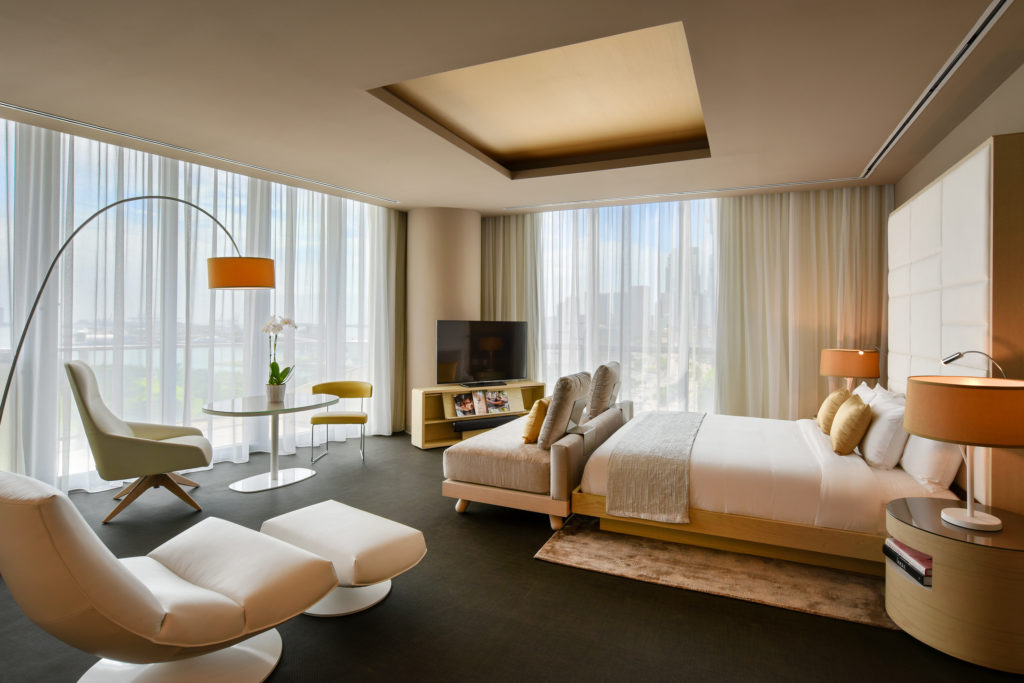 ME Hotel Miami by Melia Hotels – SURFACE