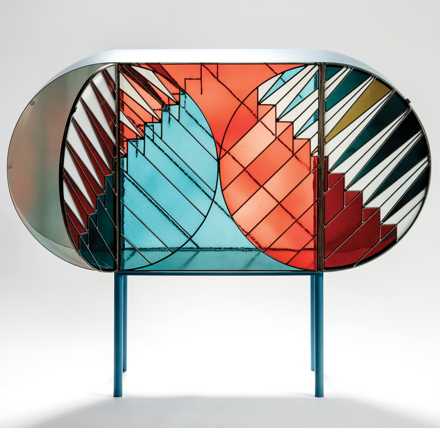 Furnishings That Draw a Fine Line – SURFACE