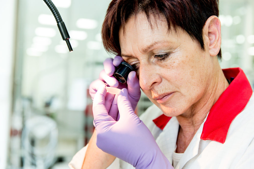 How It’s Made: Leica Video Tour – SURFACE