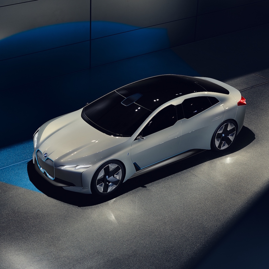 BMW Faces Autonomous Driving Future with i Brand — SURFACE