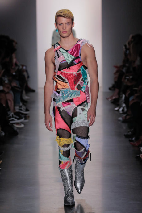 At NYFW Jeremy Scott Ventures Even Further Out of this World – SURFACE