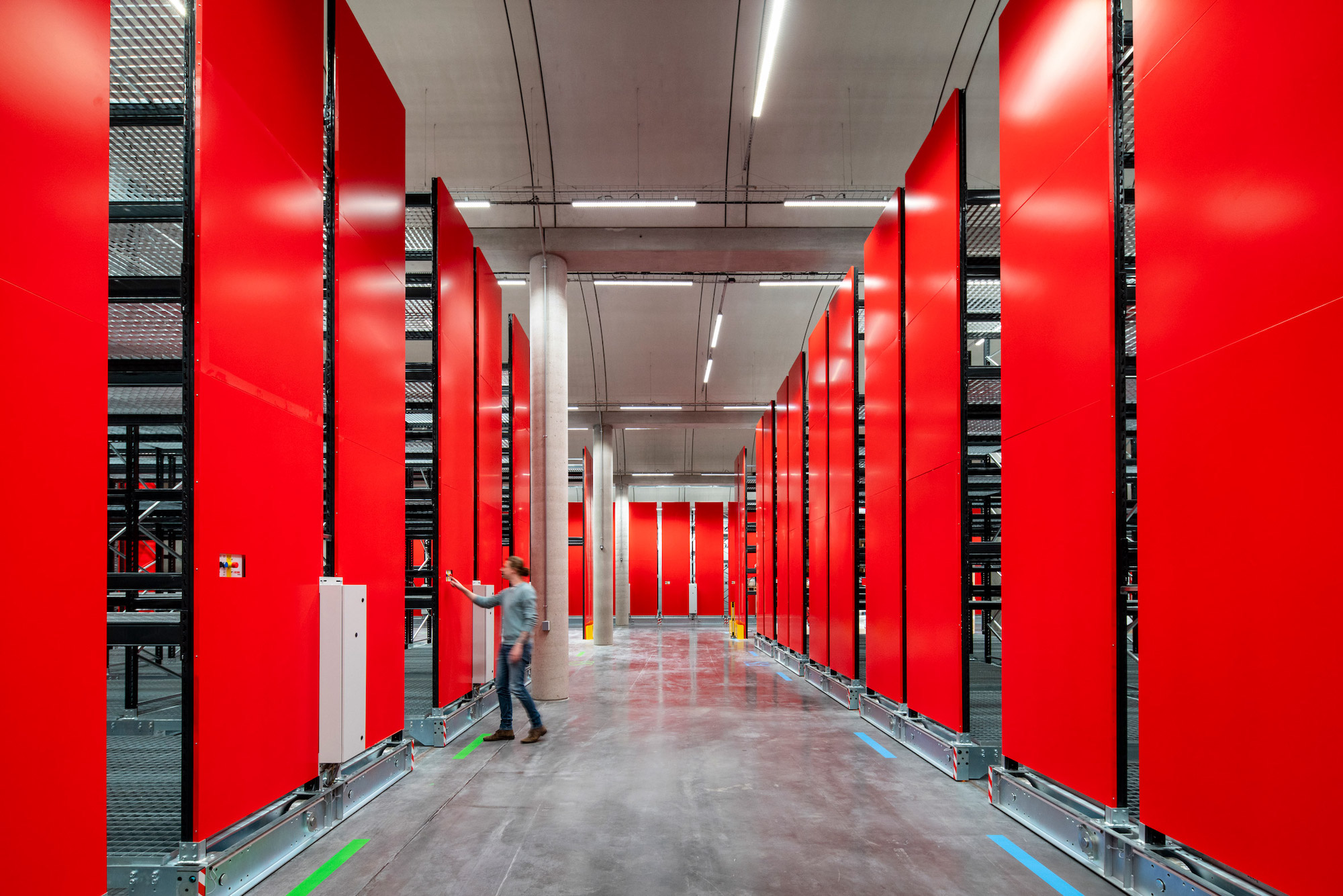The Louvre Just Opened an Enormous Conservation Center – SURFACE