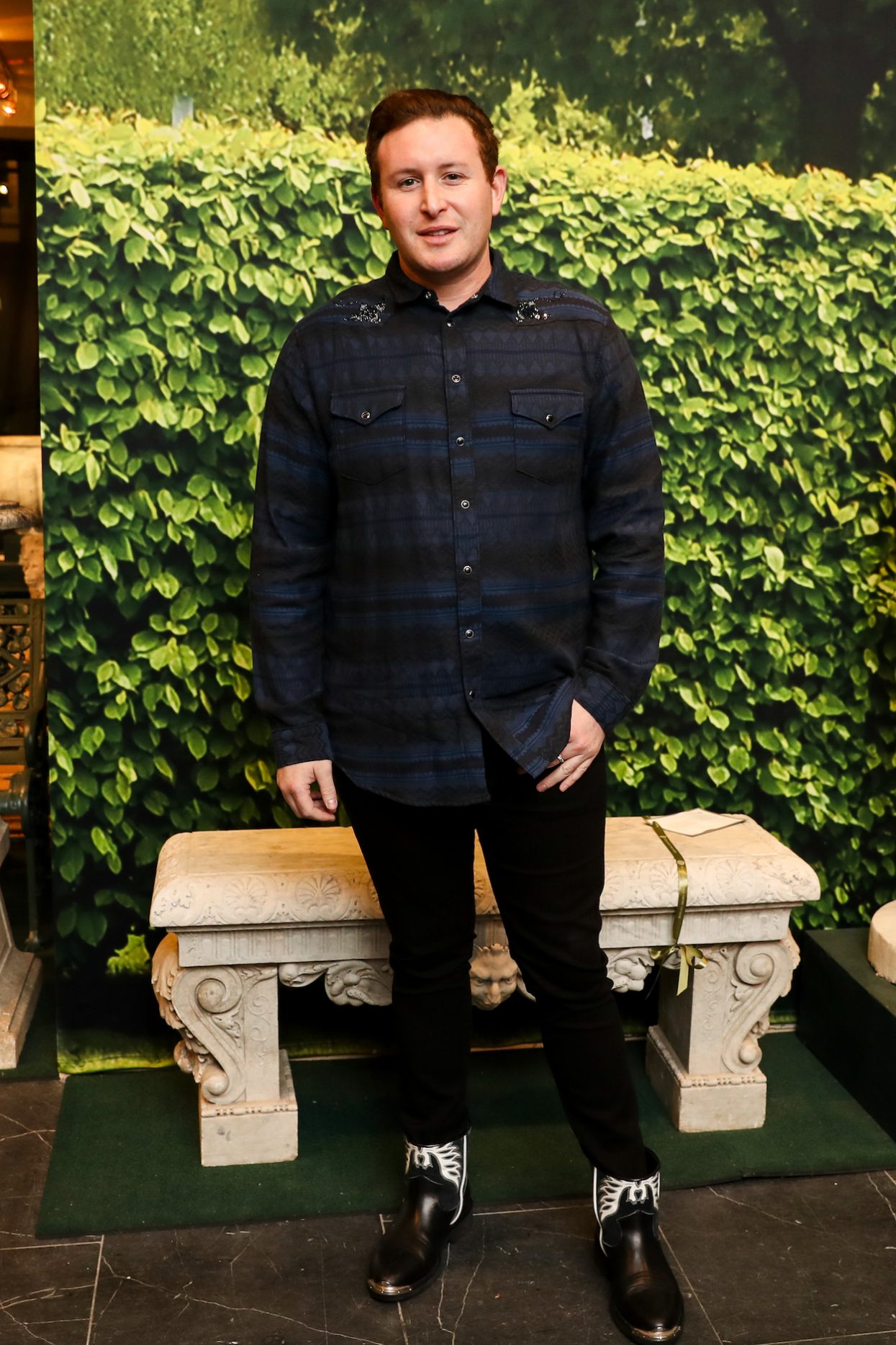 The Winter Show Keeps the Spirit of Collecting Alive – SURFACE