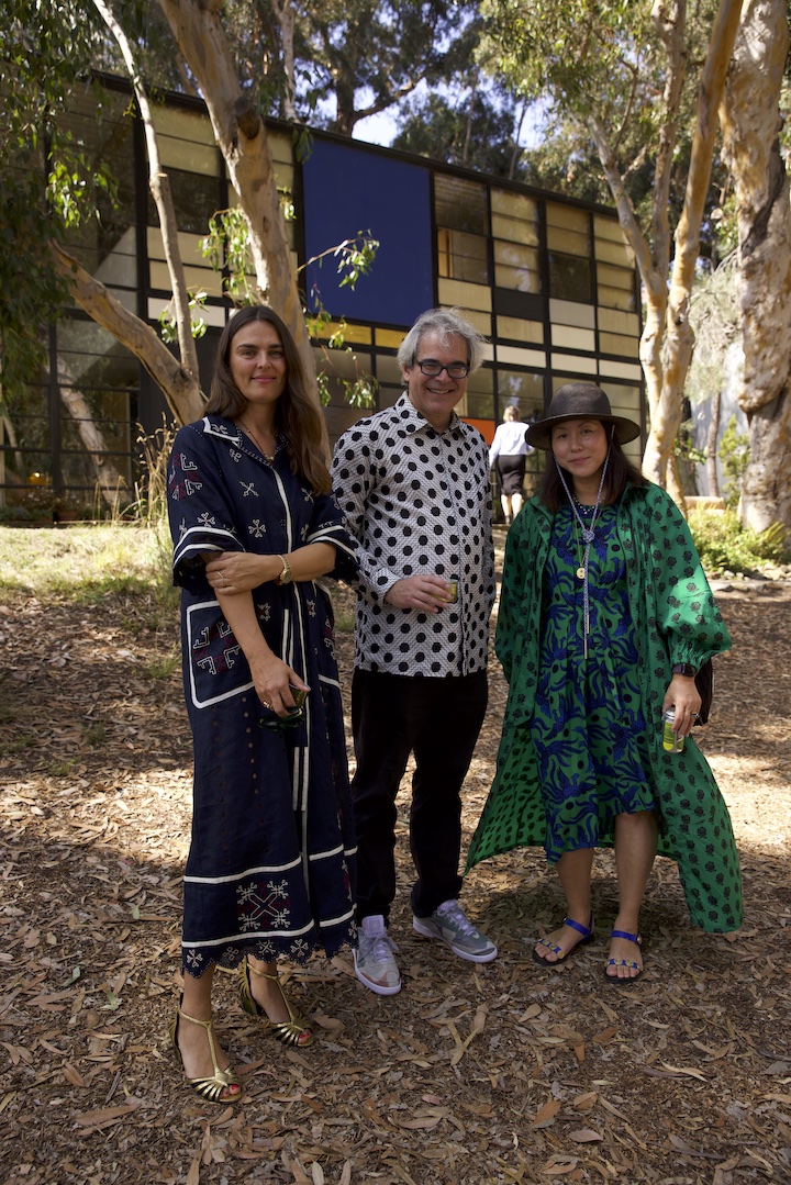 A Sunny Picnic to Celebrate Charles and Ray Eames – SURFACE