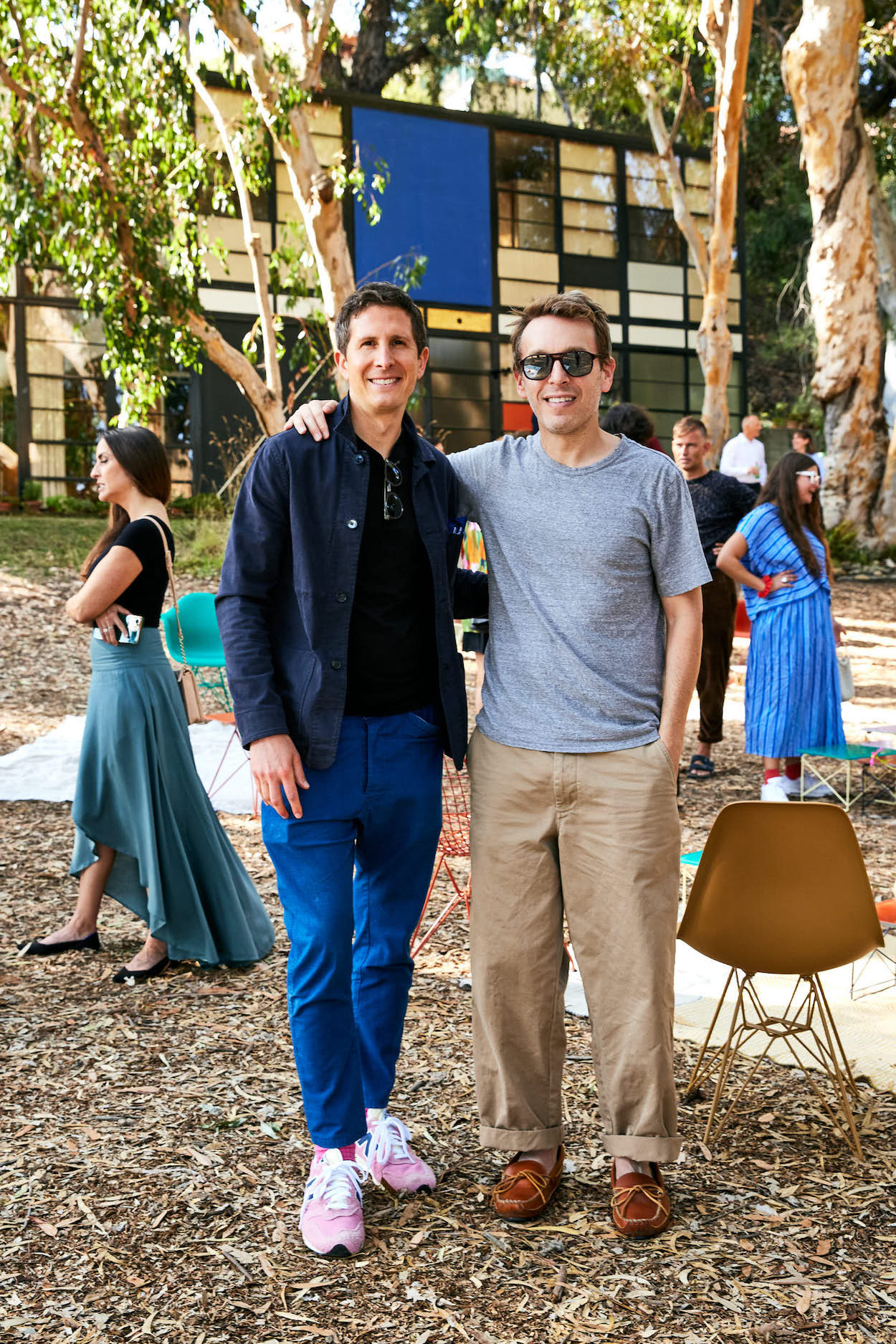 A Sunny Picnic to Celebrate Charles and Ray Eames – SURFACE
