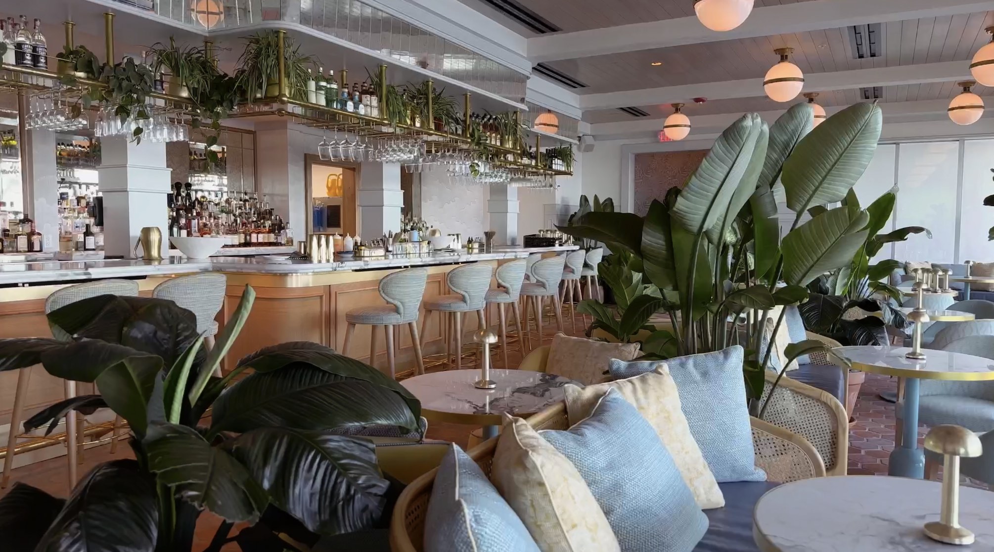 Designing Delicious: Klaw Miami – SURFACE