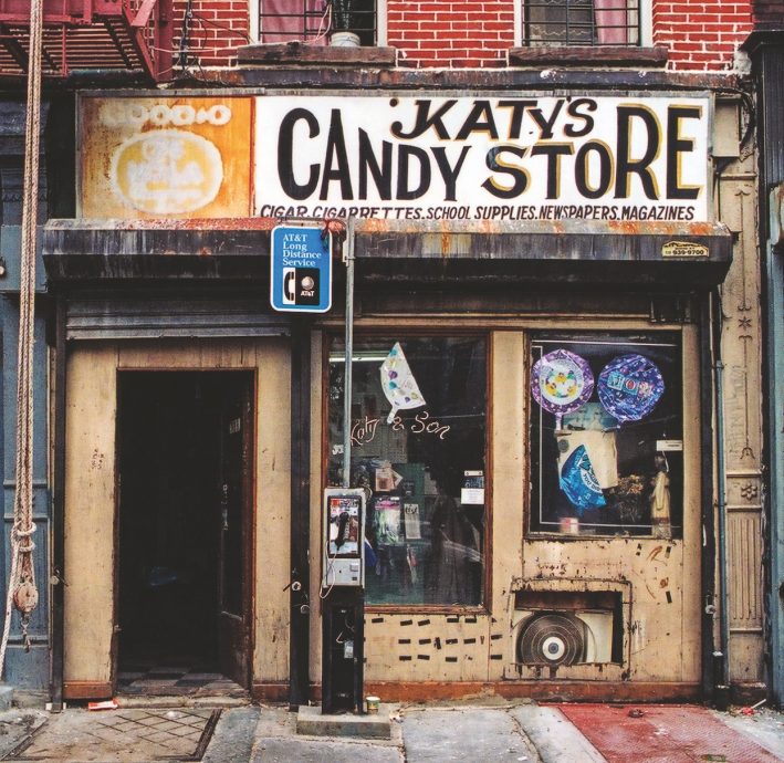 A Photographic Ode to New York’s Vanishing Mom-and-Pop Shops – SURFACE