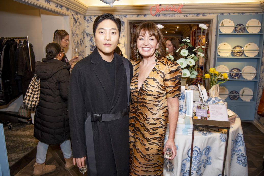 A Champagne Toast to Celebrate the Chairish Art Gallery – SURFACE