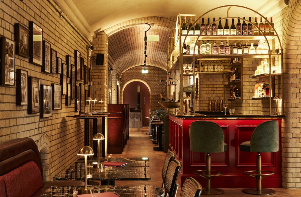 An Art-Filled Café and Bar Arrive at the National Portrait Gallery ...